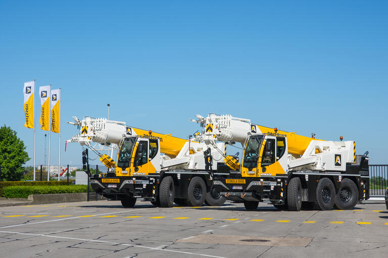 Mobile cranes | Aertssen